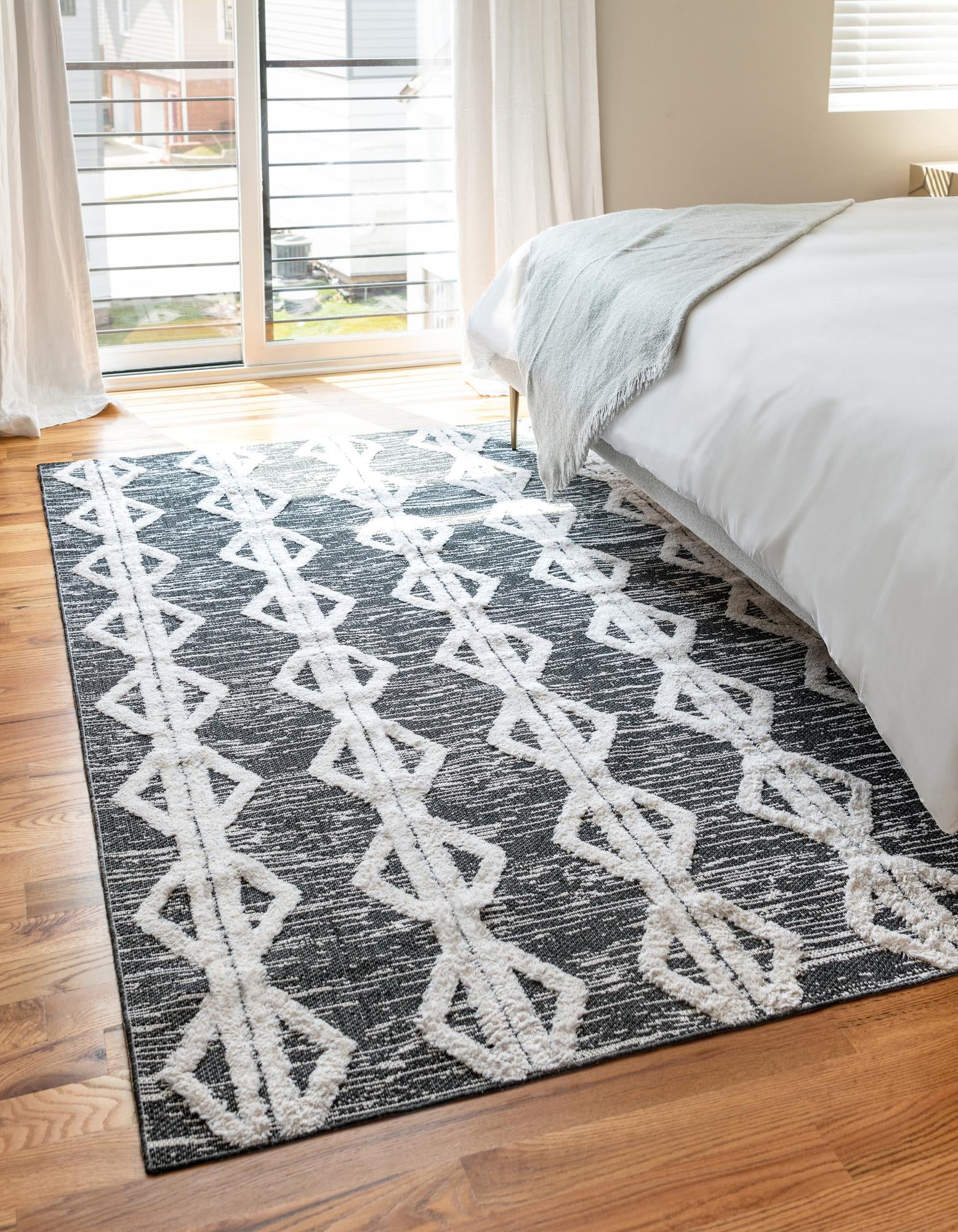 Rugs.com Sabrina Soto Casa Collection Rug – 8' x 10' Black High Rug ...