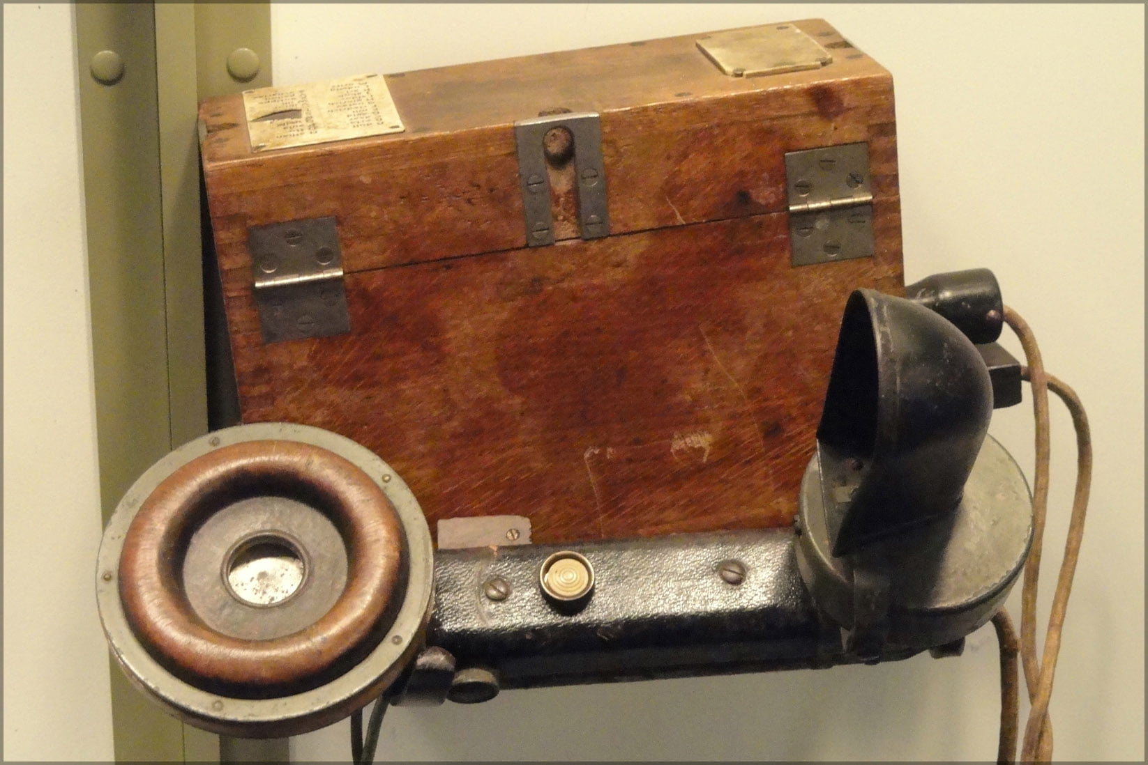 24"x36" Gallery Poster, Germany field telephone with battery box wwi ...