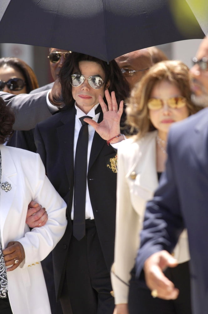 Michael Jackson At Court Appearance For Michael Jackson Trial For Child ... Michael Jackson At Court Appearance For Michael Jackson Trial For Child ...