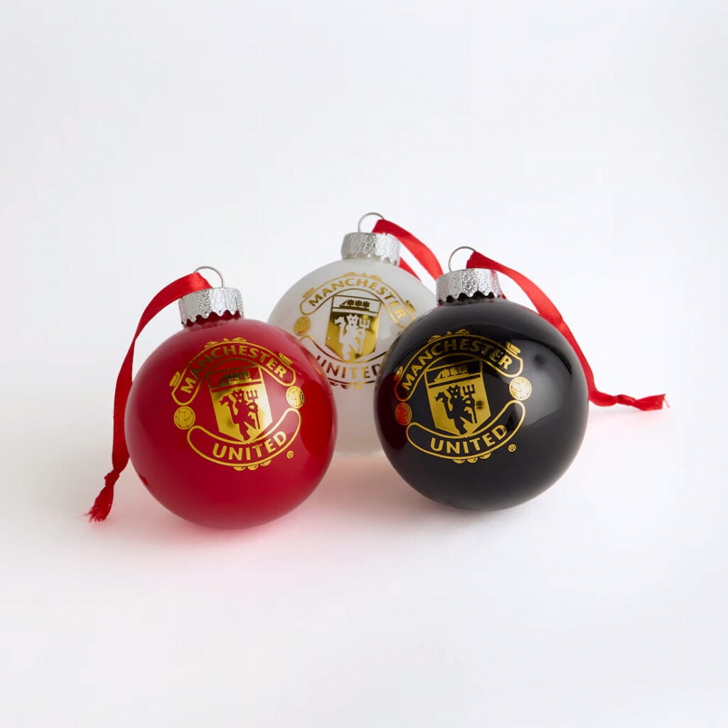 Click here for Manchester United - Ornament Set (3-Piece) 2.5 prices