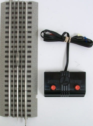 Lionel 10" Straight Operating Uncoupling O Gauge Model Train FasTrack ...