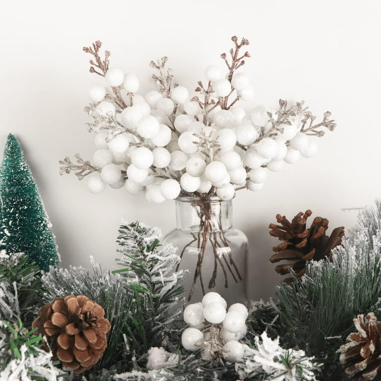 White Christmas Berries White Berry Holiday Wreath And Garland Set