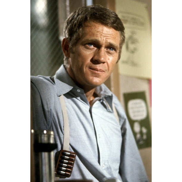 Steve McQueen Bullitt with gun holster in office24x36 Poster - Walmart.com