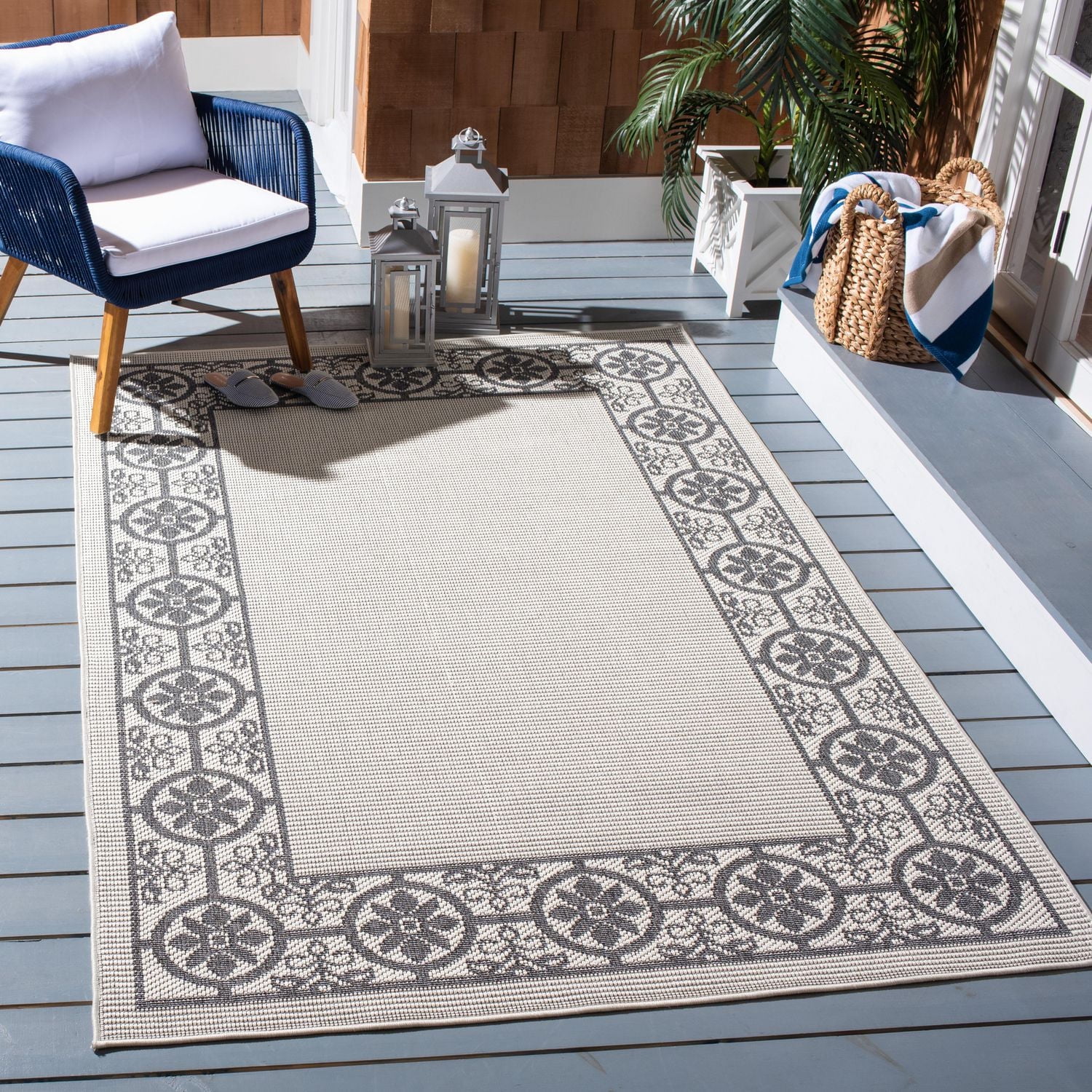 Click here for Safavieh Bermuda Zoey Floral Bordered Outdoor Area... prices
