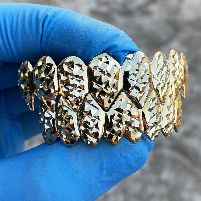 Gold Fangs With Diamond