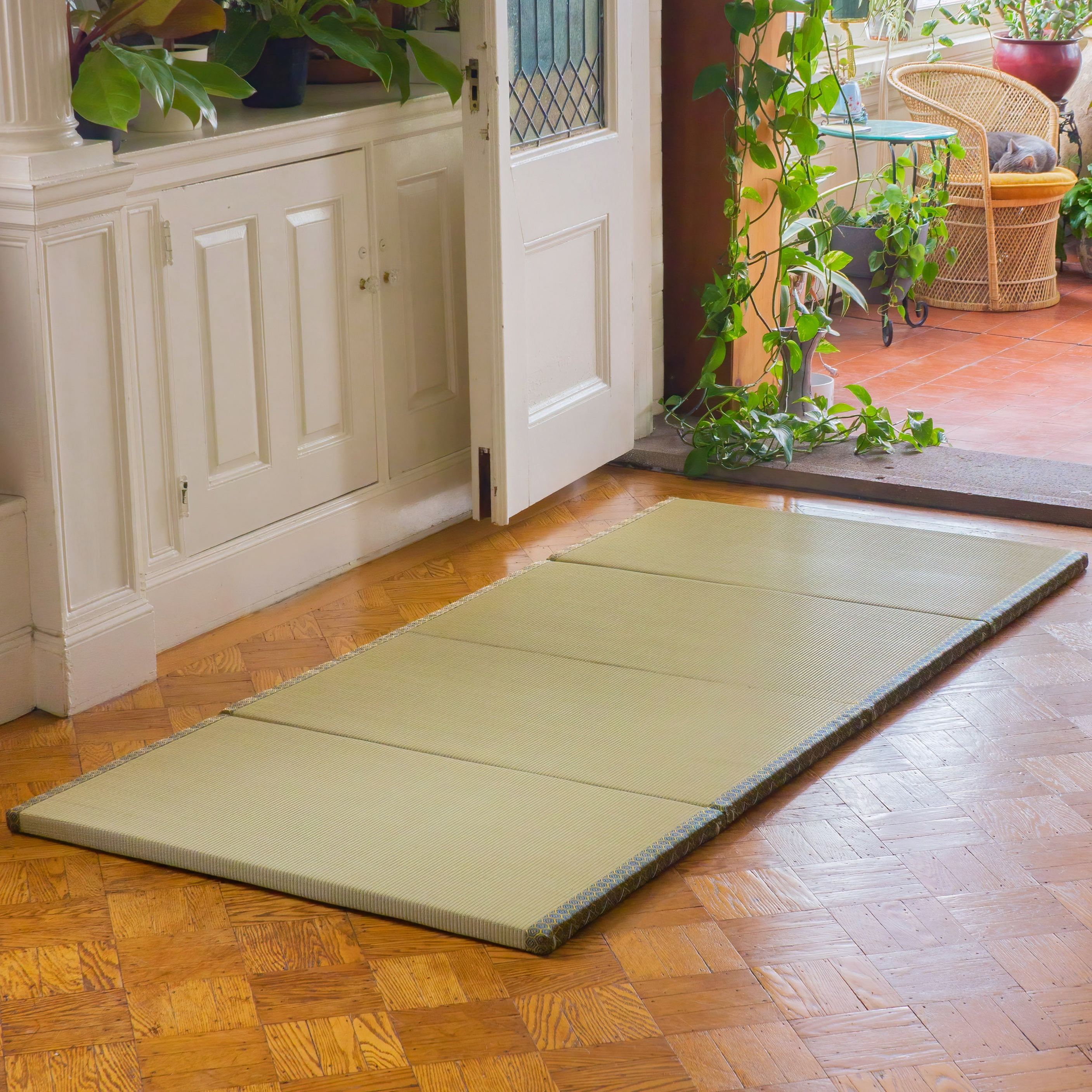 Oriental Furniture 6.5' x 3' Folding Rush Grass Tatami Mat - Jade ...