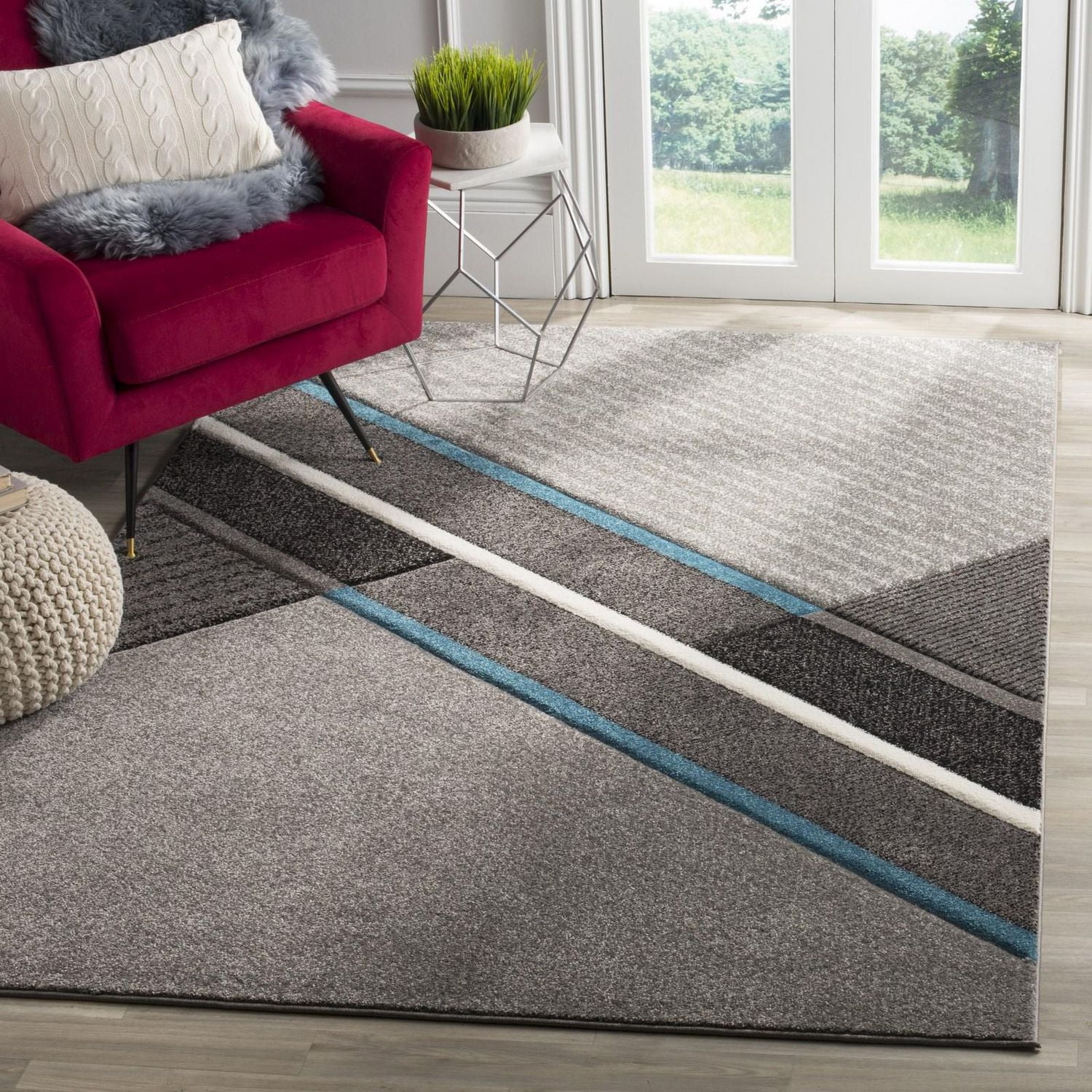 Click here for Safavieh Hollywood Gorden Abstract Area Rug 4 Ft.... prices