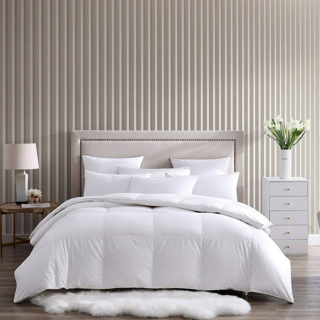 700-Thread-Count Hungarian White Goose Down Comforter - Samsclub.com
