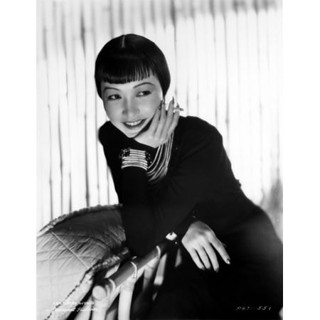 Anna Wong Leaning Chin On Hand in Classic Photo Print (24 x 30 ...