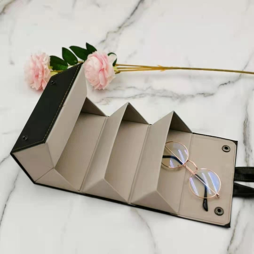 Click here for Meitianfacai Sunglasses Organizer With 5 Slots Tra... prices