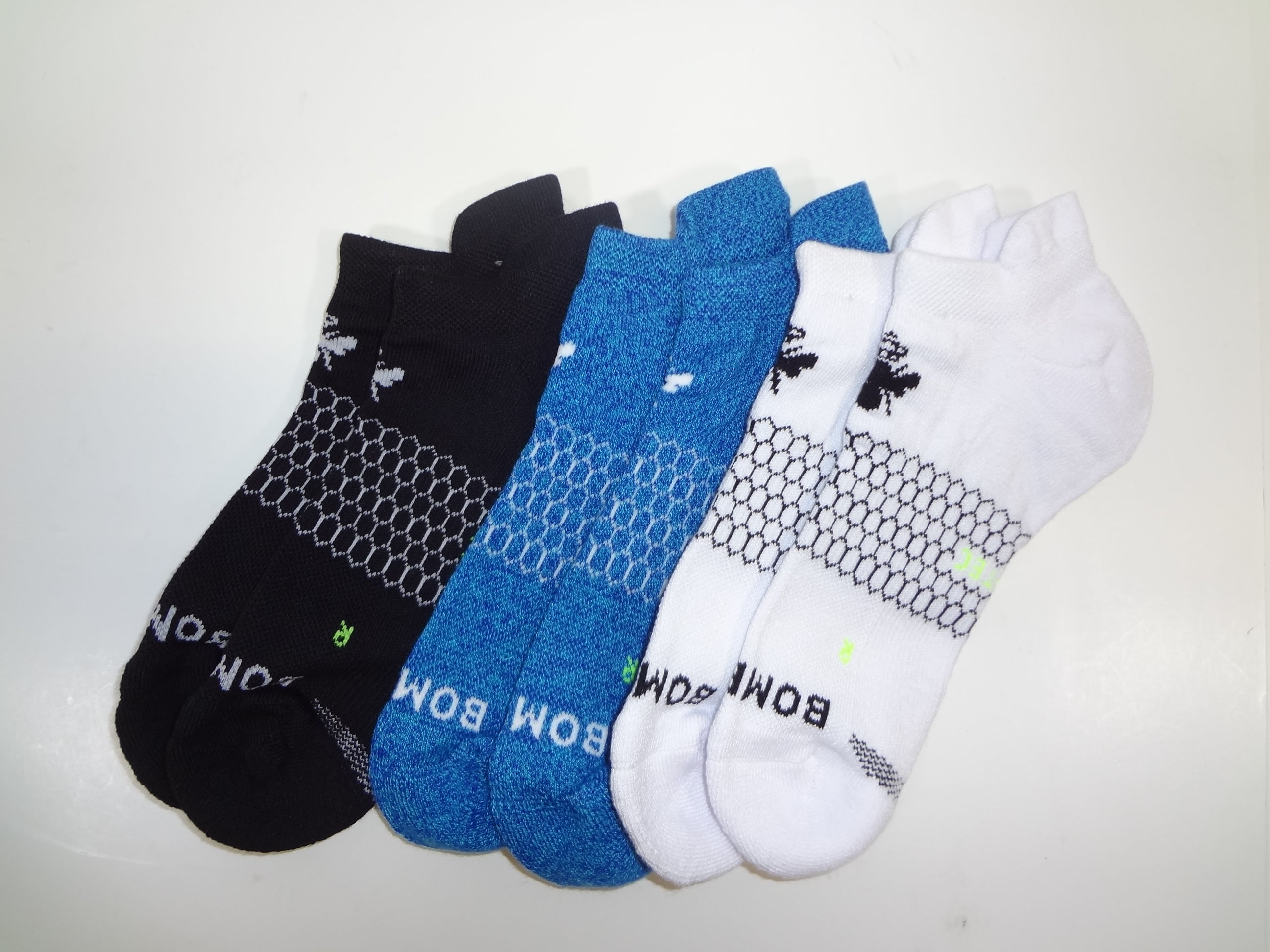 Bombas Women's All Purpose Performance Ankle Socks (Black/White/Blue ...