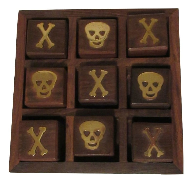 Wood Skull & Crossbones Theme Tic Tac Toe Portable Game Board Set ...
