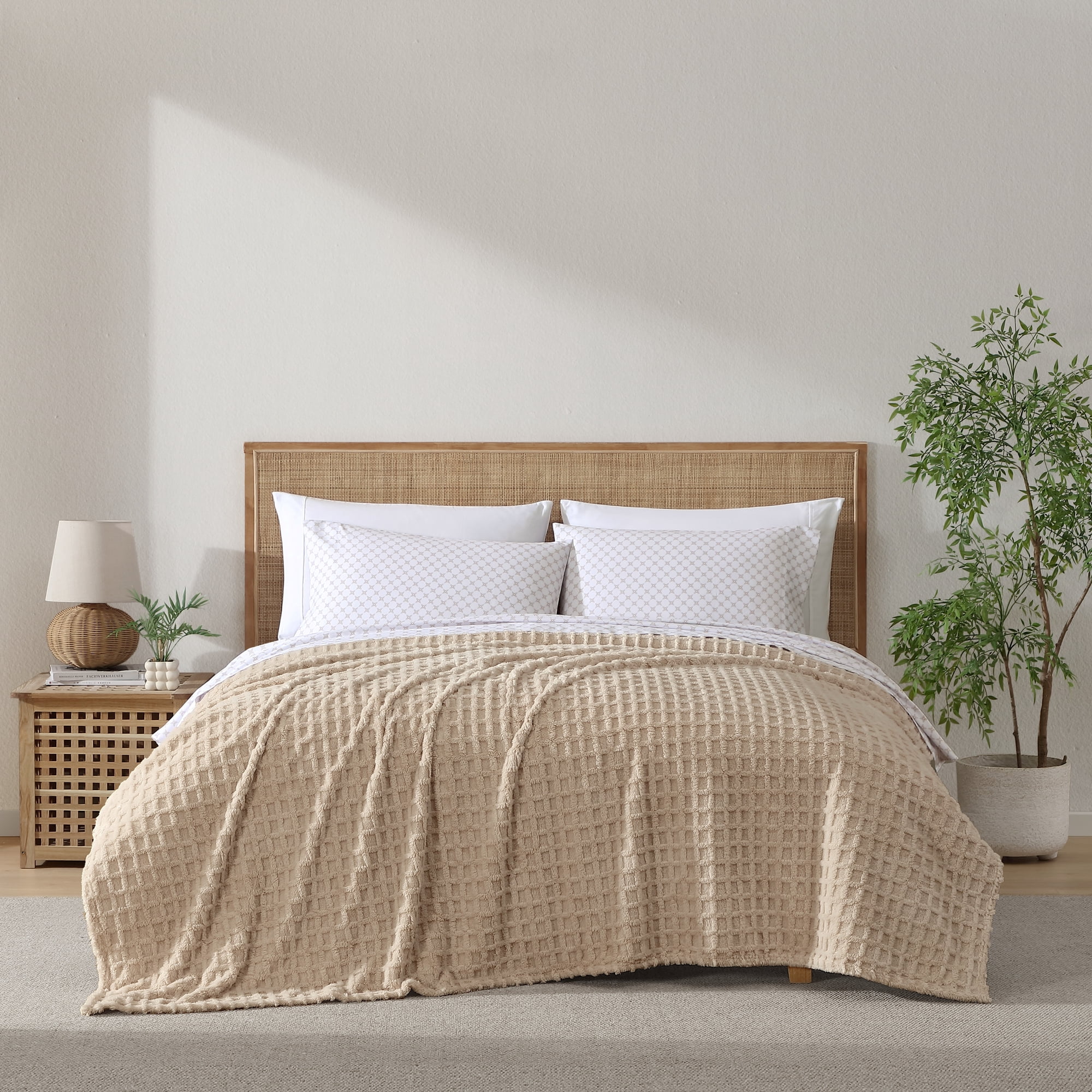 Click here for C & c California  Jacquard Sherpa Blanket  Cozy  S... prices