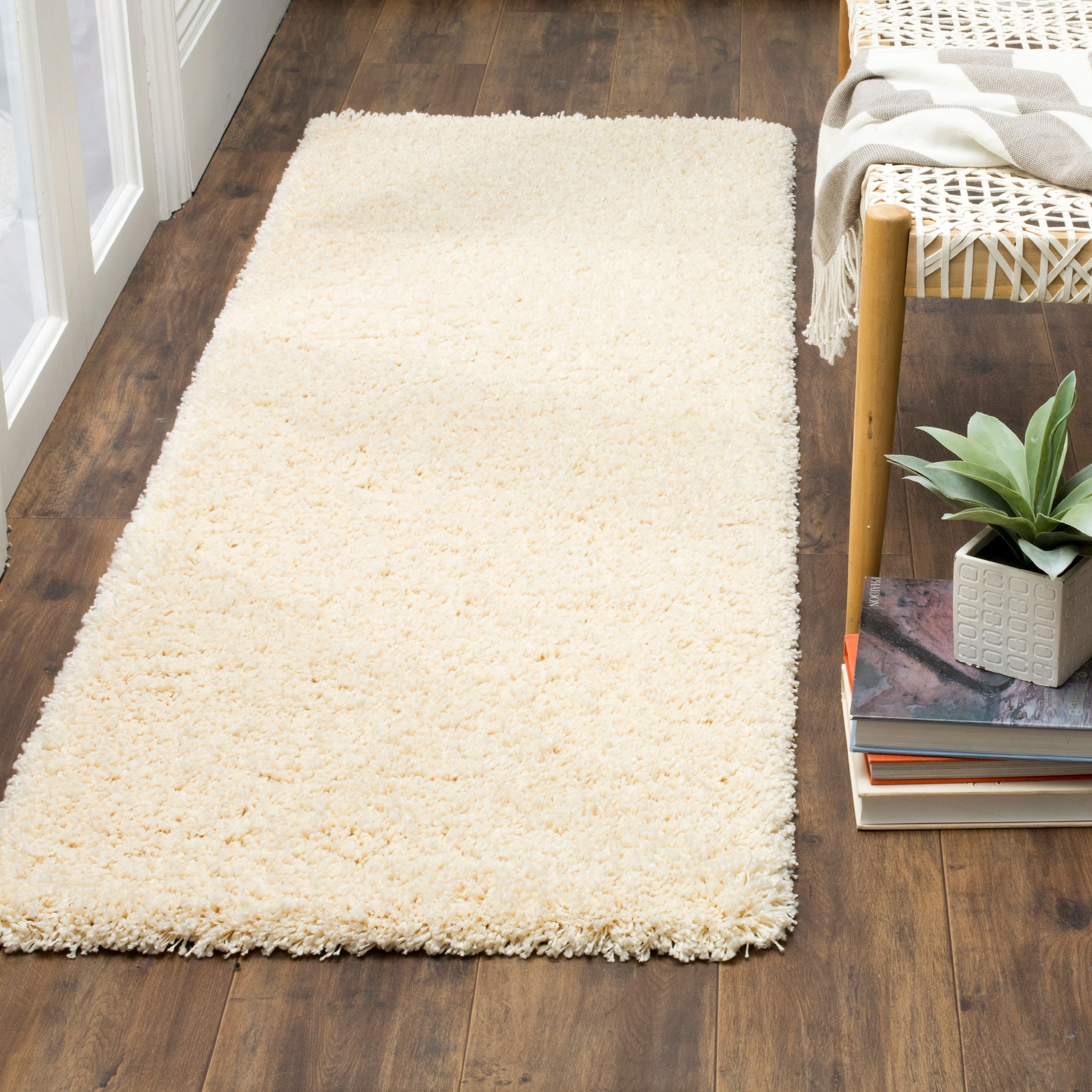 Safavieh California Solid Plush Shag Runner Rug, Ivory, 2'3" x 7 ...