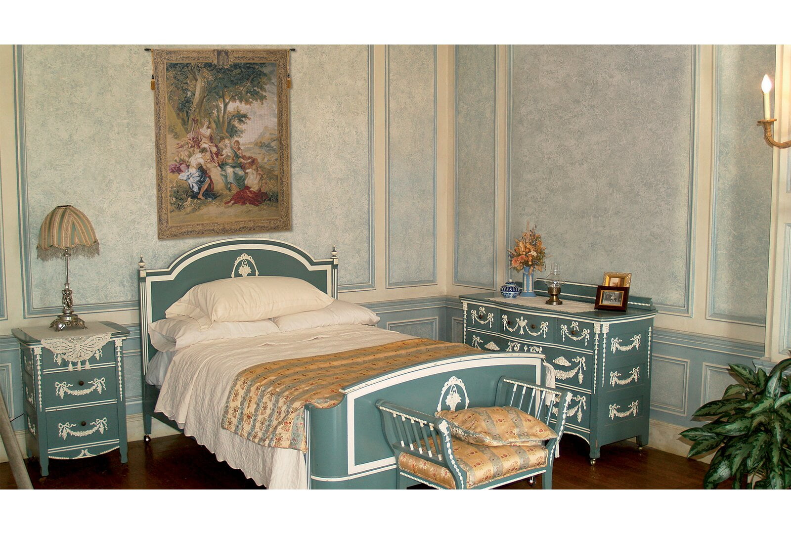 Belgian Tapestry Bedding