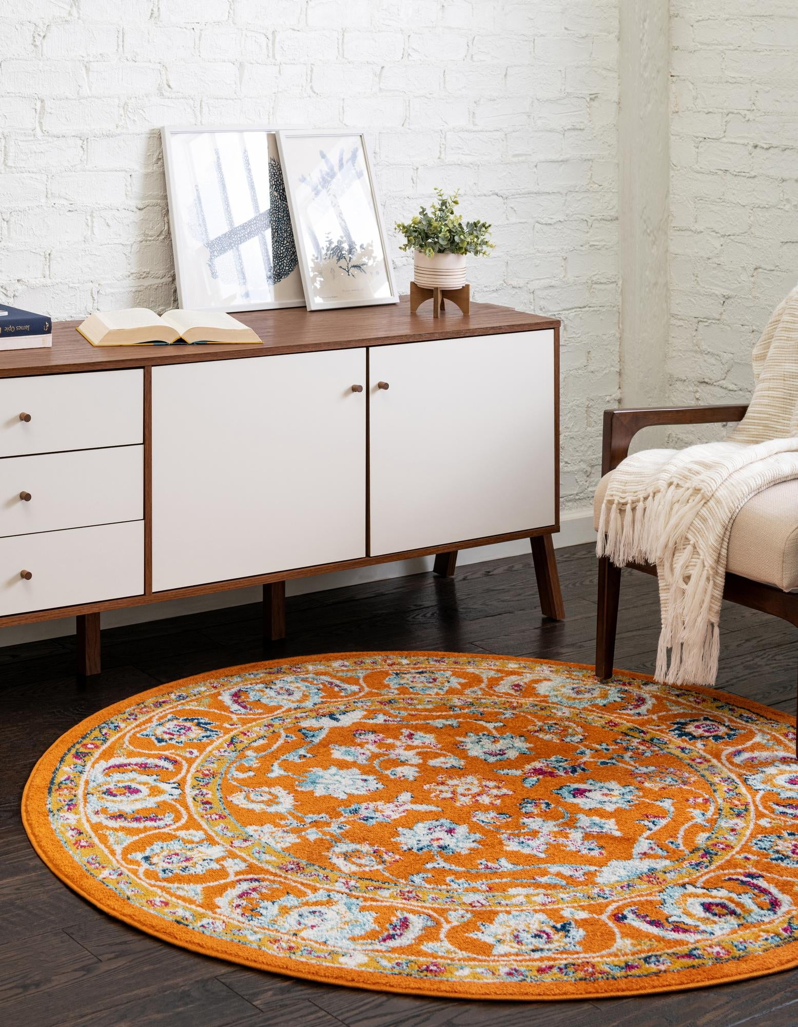 Rugs.com Aurelia Collection Rug – 5 Ft Round Orange Medium-Pile Rug ...