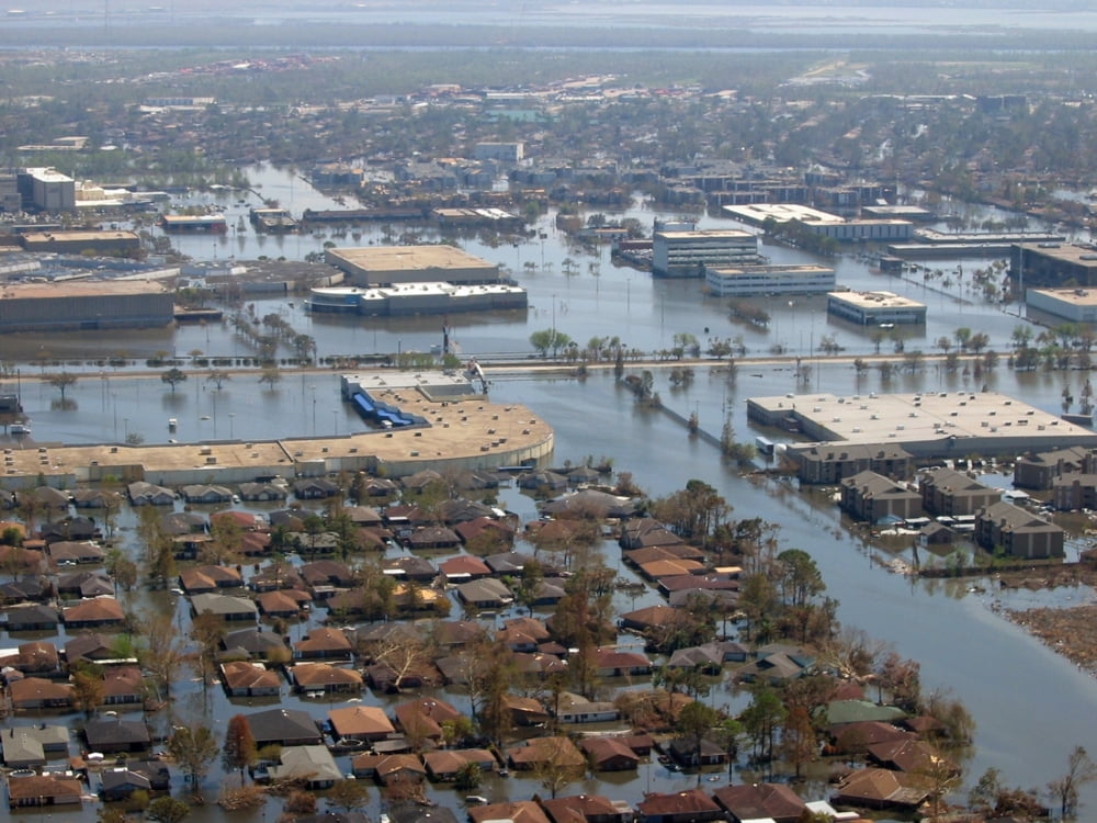 New Orleans Inundated By The Levees Failures After Hurricane Katrina ...