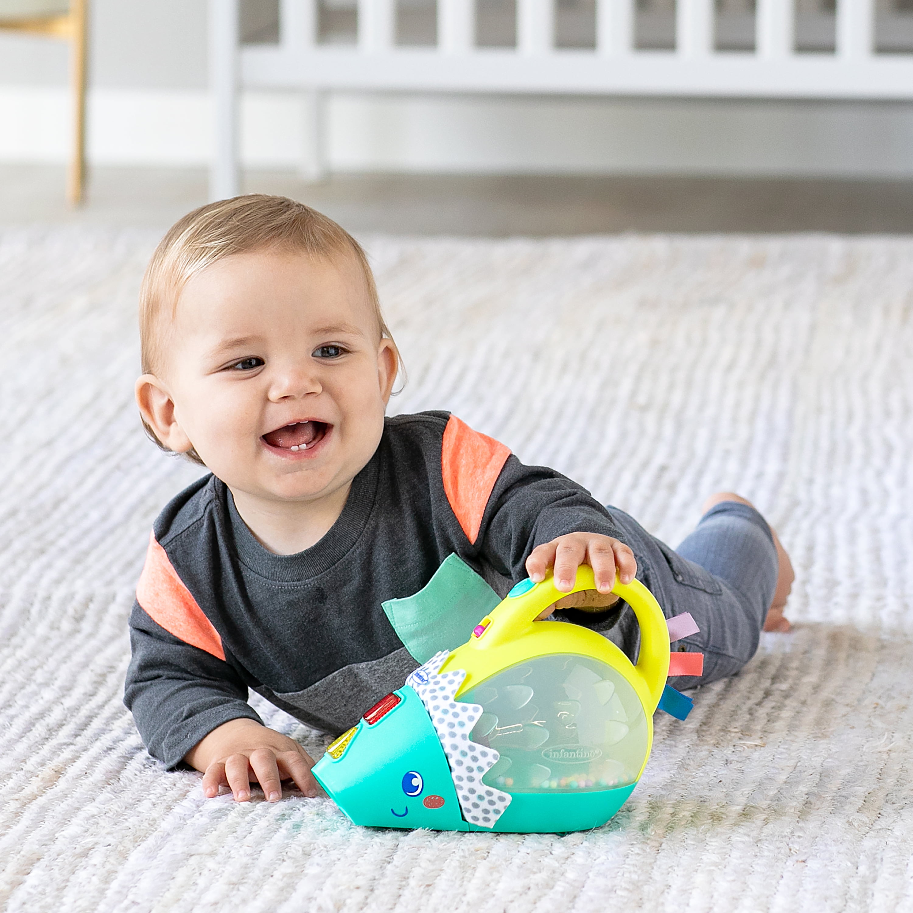 Infantino Push & Pop Musical Light-Up Mini-Vac Hedgehog Mini-Me Pretend ...
