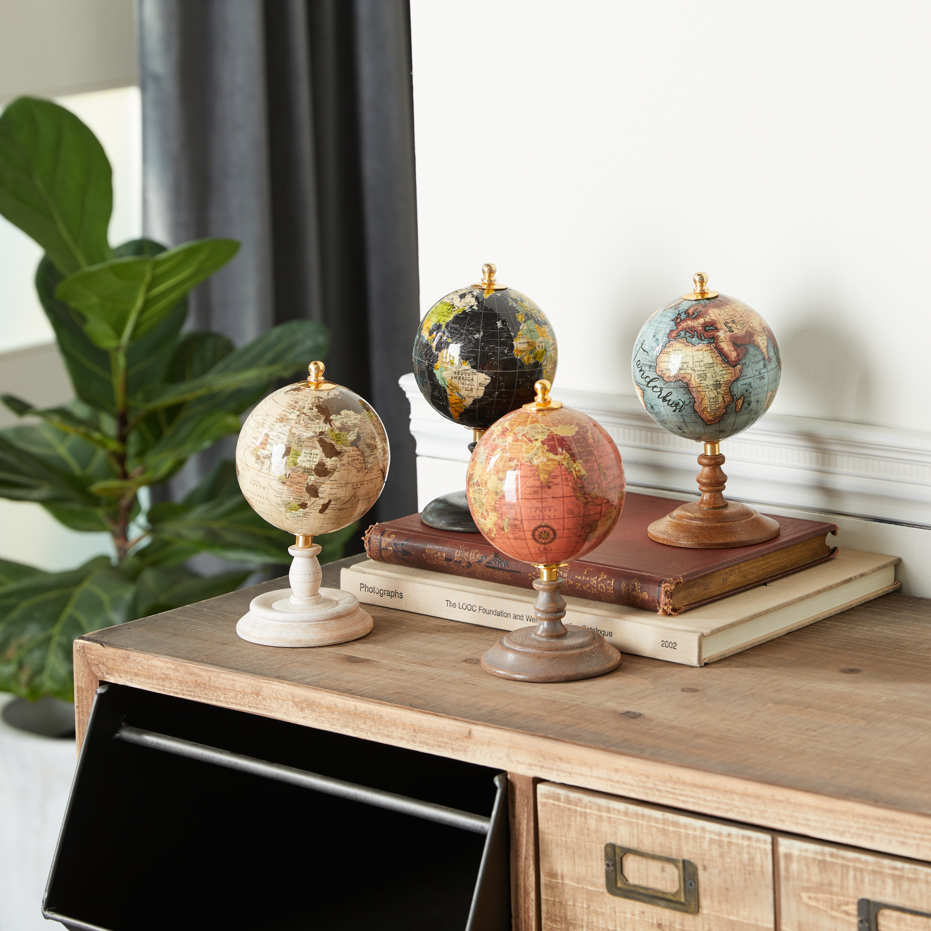 DecMode 4" Small Multi Colored Globe (Set of 4) - Walmart.com