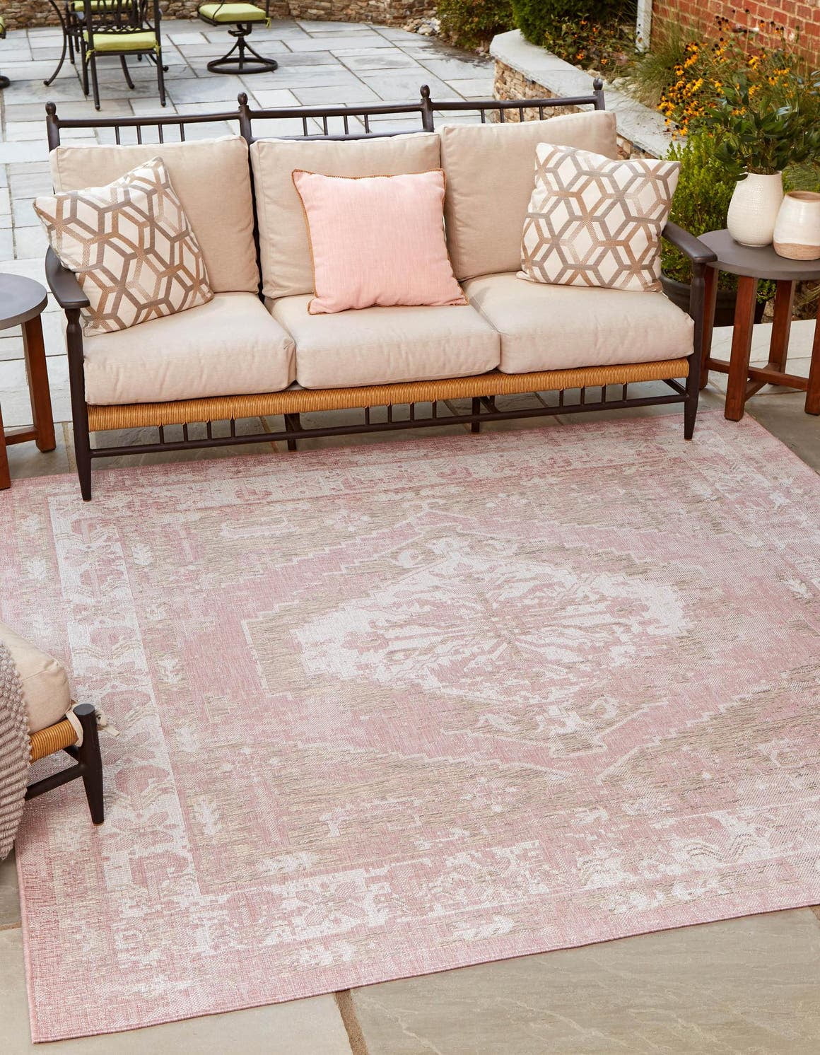 Unique Loom Valeria Indoor/Outdoor Traditional Rug Pink/Ivory 5' 3 ...