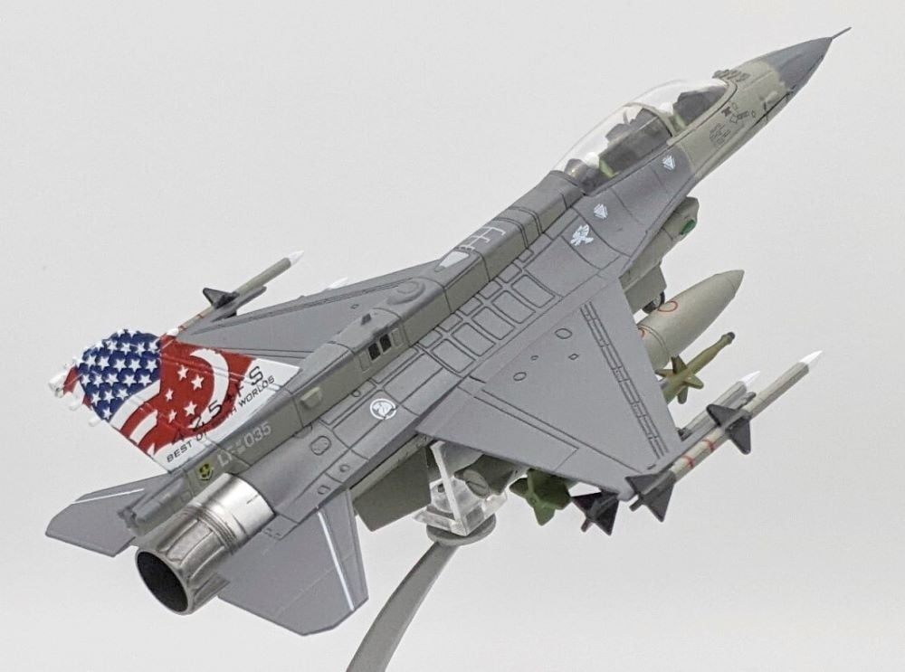 F-16, F-16D Fighting Falcon - Singapore - RSAF - Luke AFB 2018 1/72 ...
