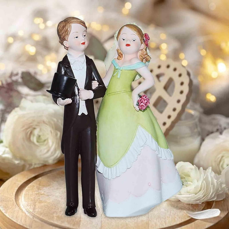 Funny Bride And Groom Figures 34 Unique Wedding Cake Toppers | Pink
