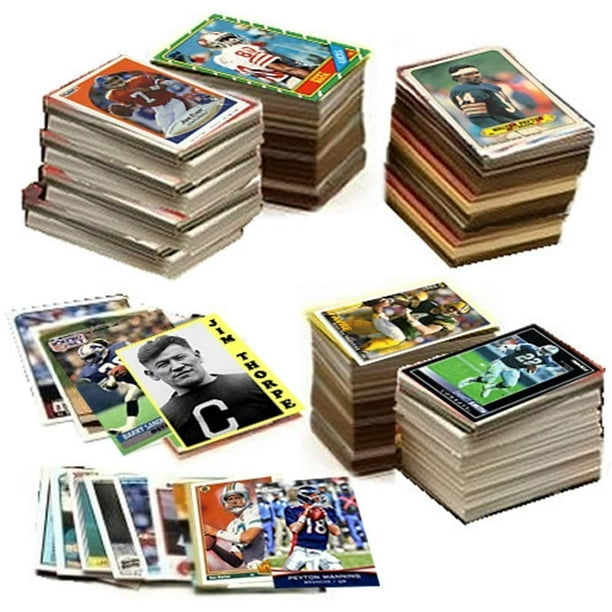 HUGE LOT: 500 NFL Football Cards in a Gift Box w/ Cards from 90s to ...