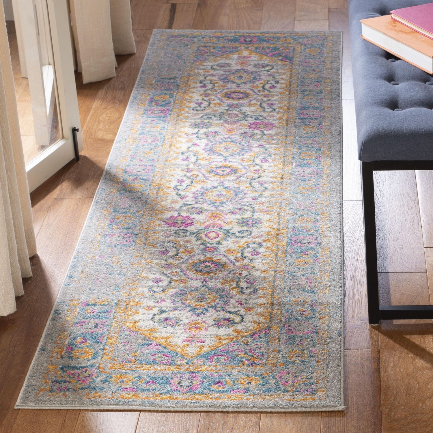 Click here for Safavieh Madison Gabriel Traditional Area Rug 23 X... prices