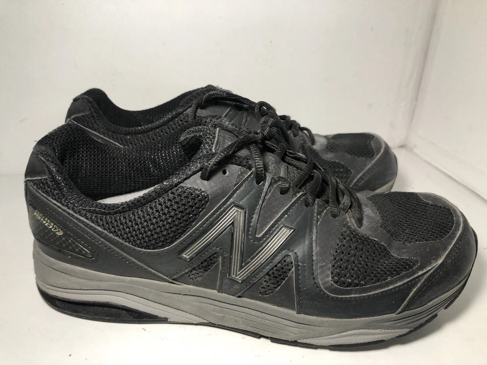New Balance 1540 V2 Men Size 9 4E Black Motion Control Running Shoe ...