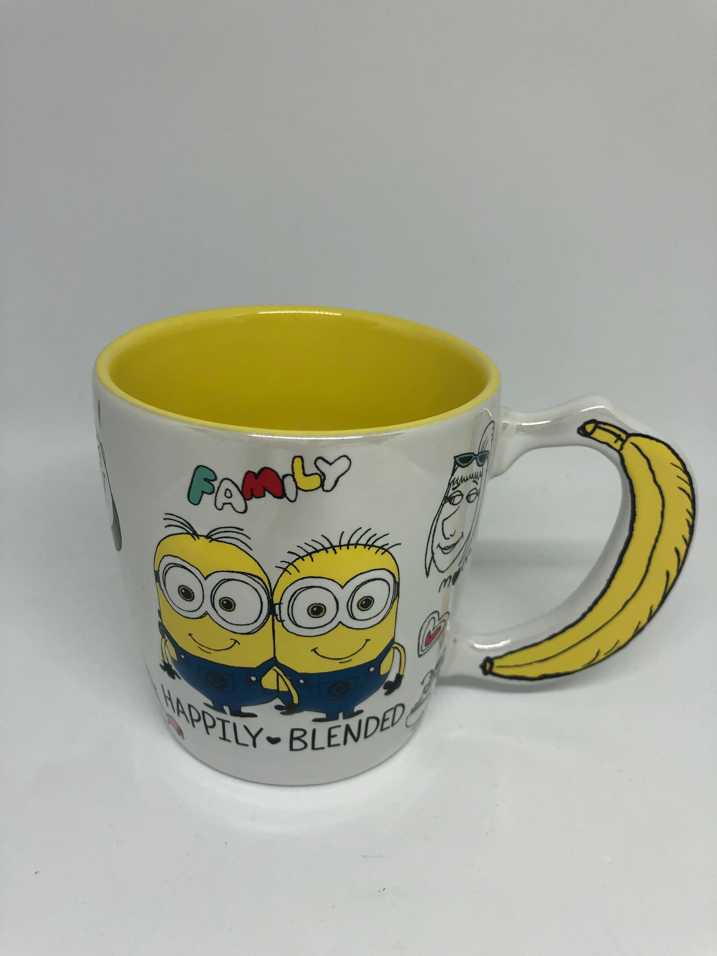 Universal Studios Despicable Me Minion Family Happily Blended Coffee ...