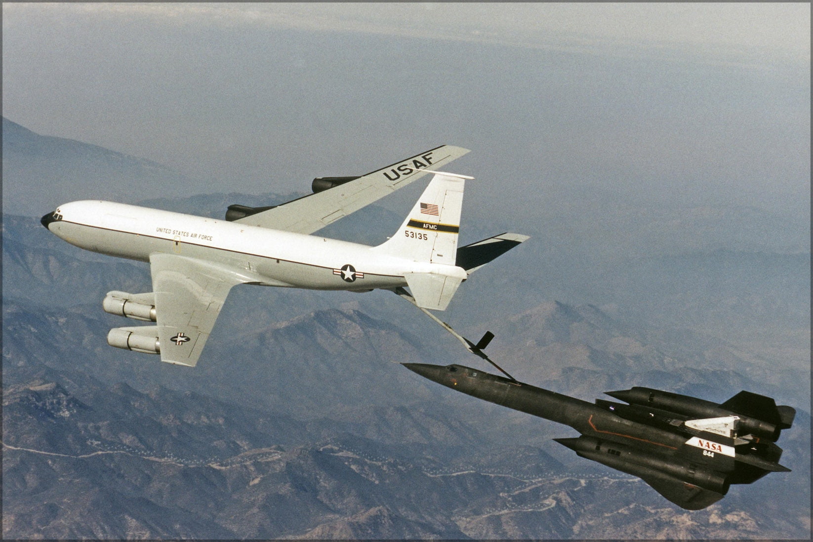 24"x36" Gallery Poster, NASA SR-71 blackbird refuels from KC-135 ...
