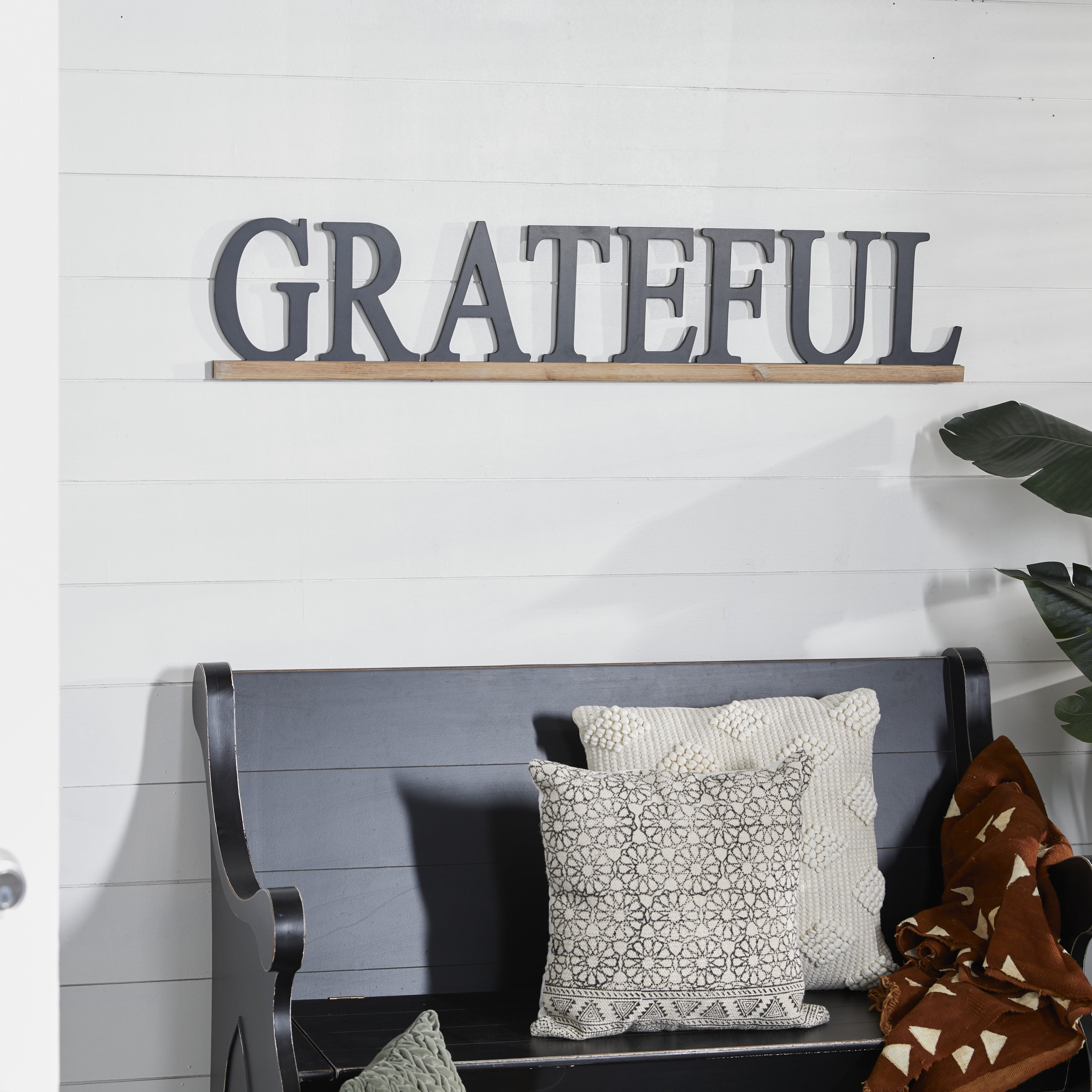 DecMode Black Wood Grateful Sign Wall Decor - Walmart.com