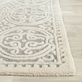 SAFAVIEH Cambridge Leslie Geometric Wool Area Rug, Silver/Ivory, 8' x ...