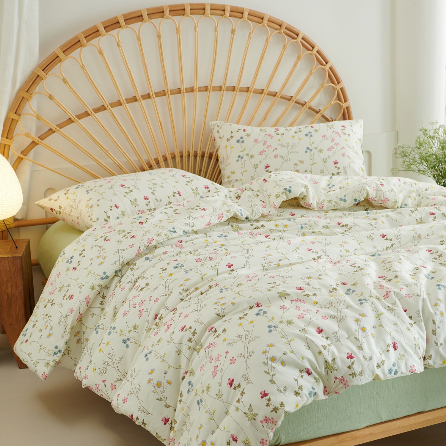 Click here for Nayoroom 3 Pieces Botanical Floral Beige Pink Flow... prices