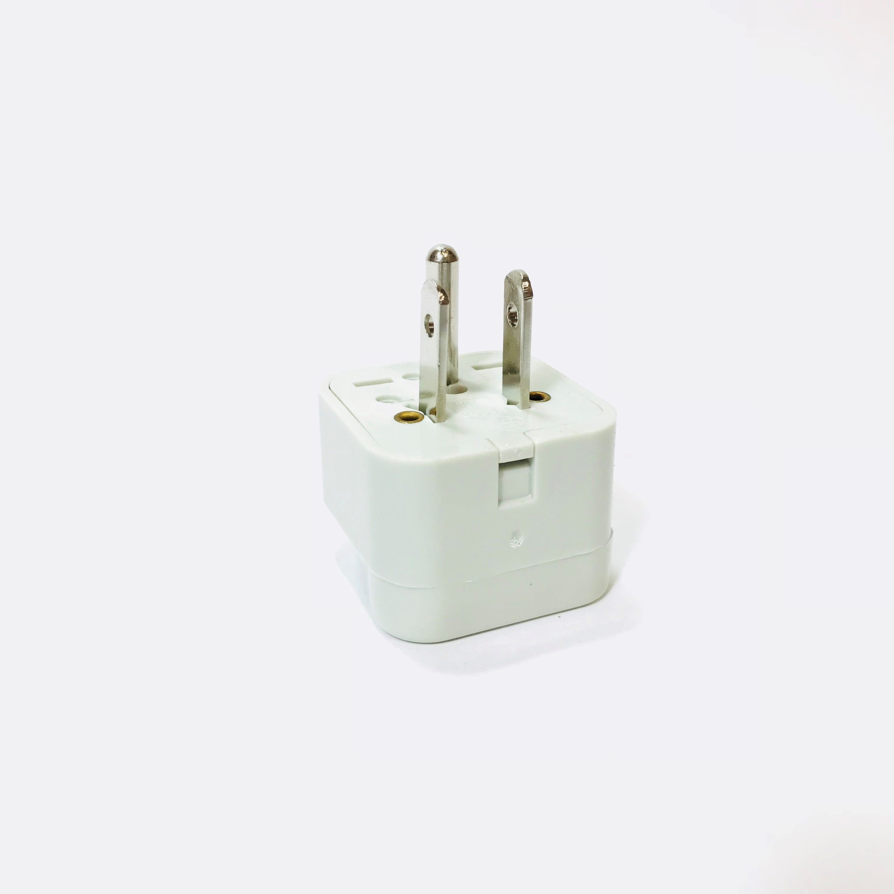 Universal to American Grounded Plug Adapter