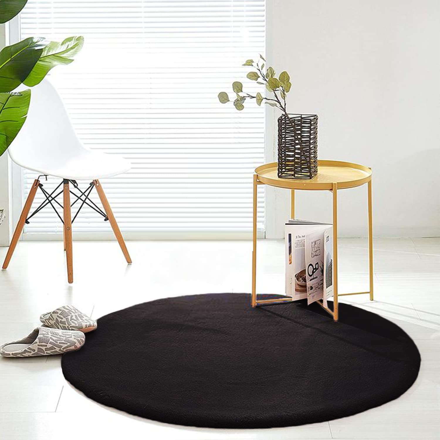 Ghouse 4x4 Soft Black Faux Fur Round Rug, Machine Washable Area Rugs ...
