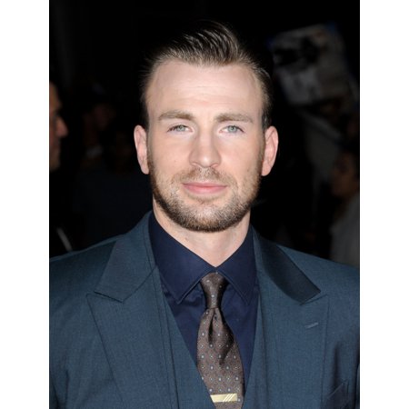 Chris Evans At Arrivals For Before We Go Premiere, Arclight Cinemas ...