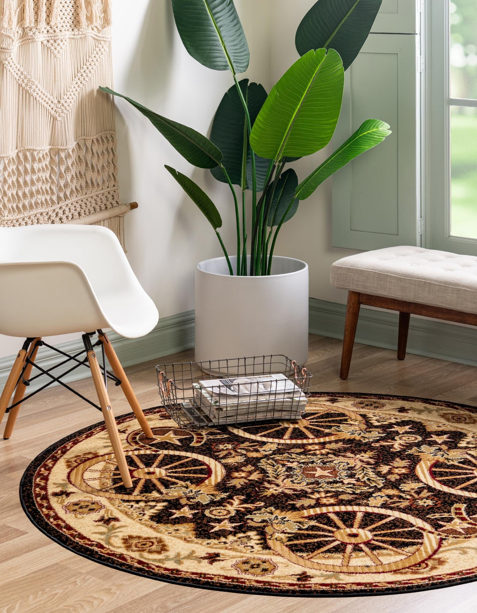 Rugs.com Pioneer Collection Rug – 5 Ft Round Black Medium-Pile Rug ...