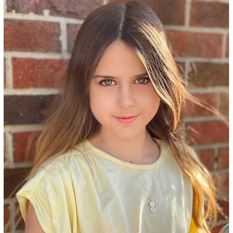 Crystal Duck's Instagram, Twitter & Facebook on IDCrawl