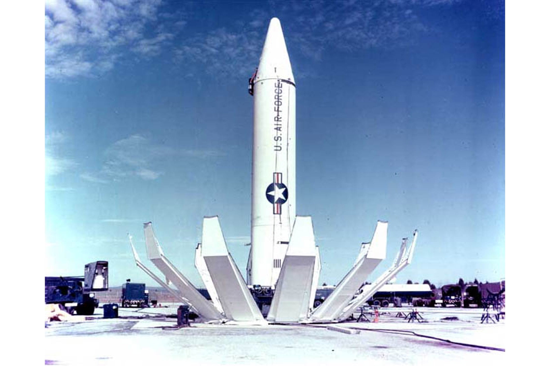 24x36 gallery poster, Jupiter intermediate-range ballistic missile ...
