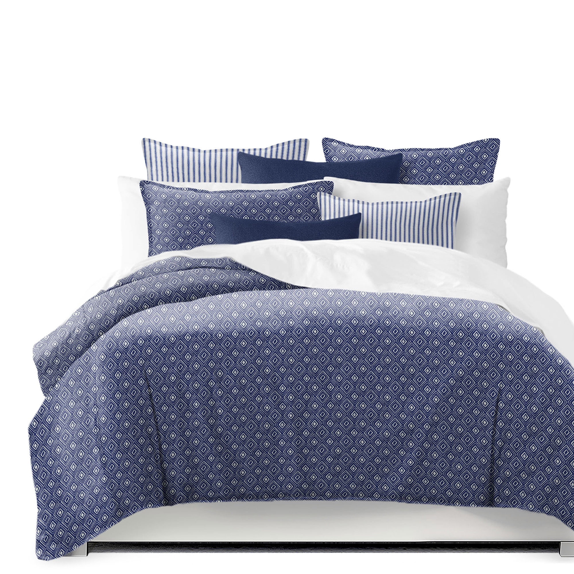 Windham Indigo King Coverlet & 2 Shams Set, plus 2 bonus cushions ...
