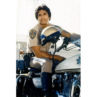 Erik Estrada Chips Color By Motorbike 24X36 Poster - Walmart.com