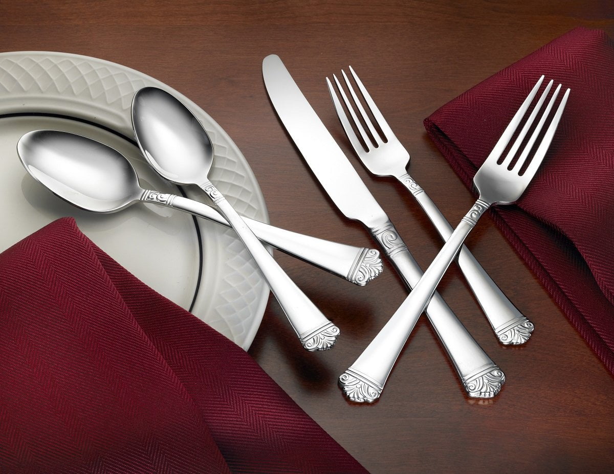 Hampton Forge 75 Piece Argent Orfèvres New Castle 18/10 Flatware Set ...