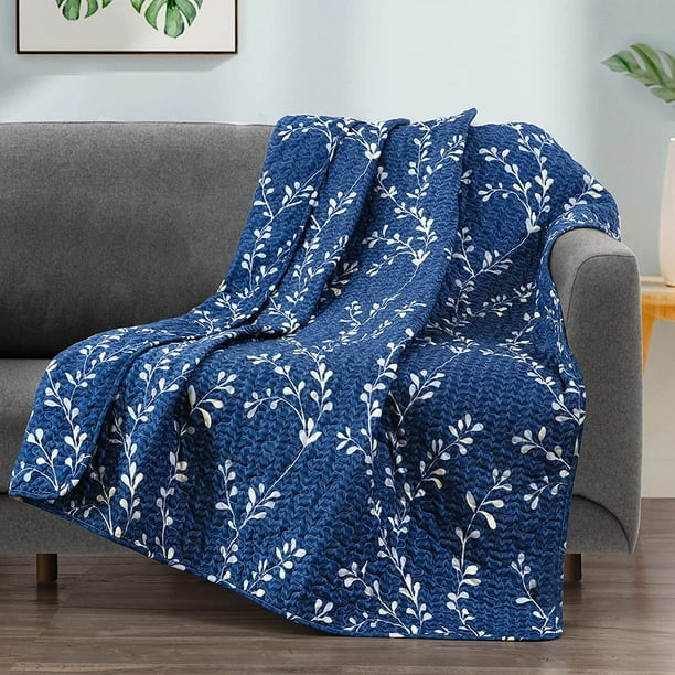Exclusivo Mezcla Microfiber Quilted Throw Blanket, Flower Pattern Throw ...