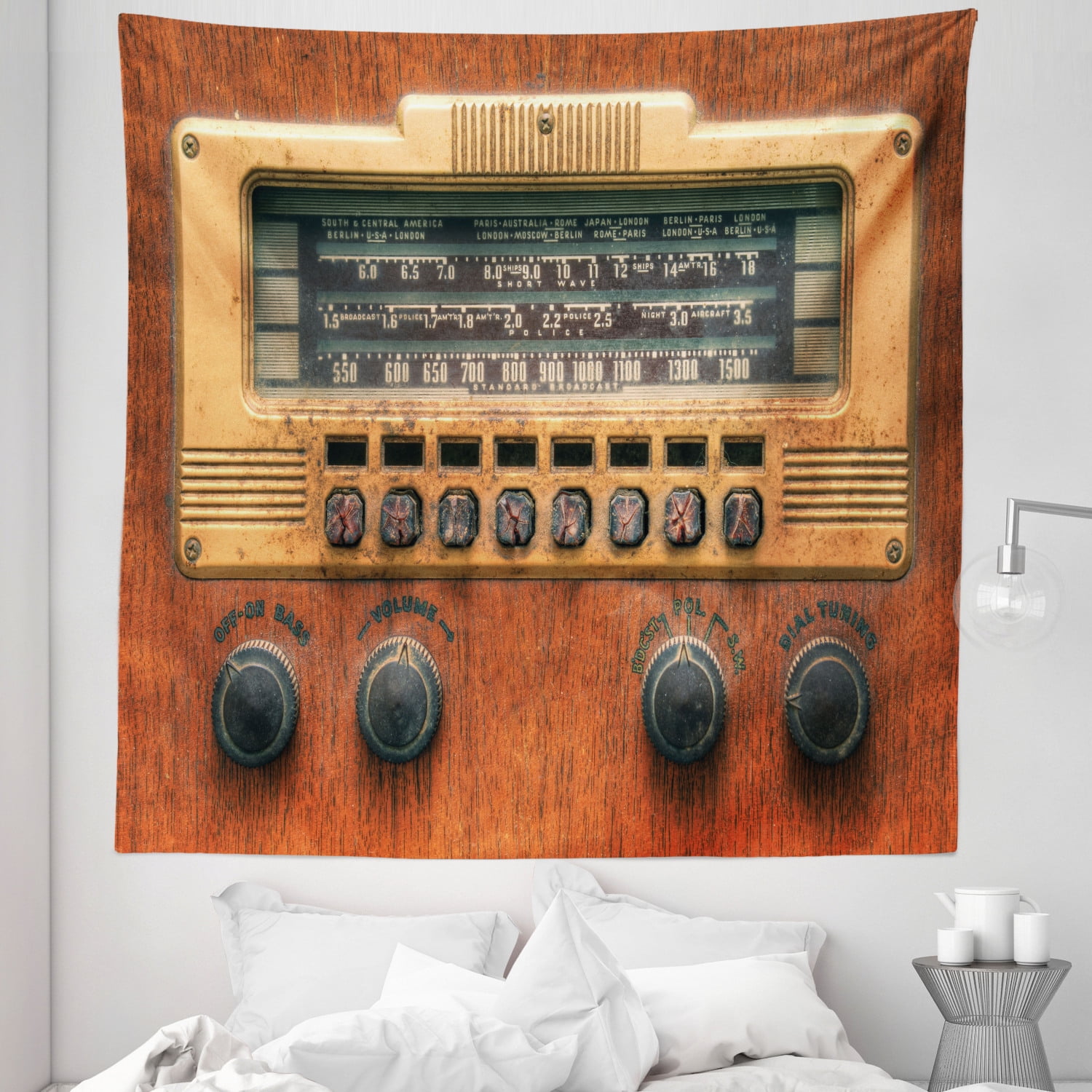 Music Tapestry, Retro Antique Radio Music Player Enjoyment Holiday ...