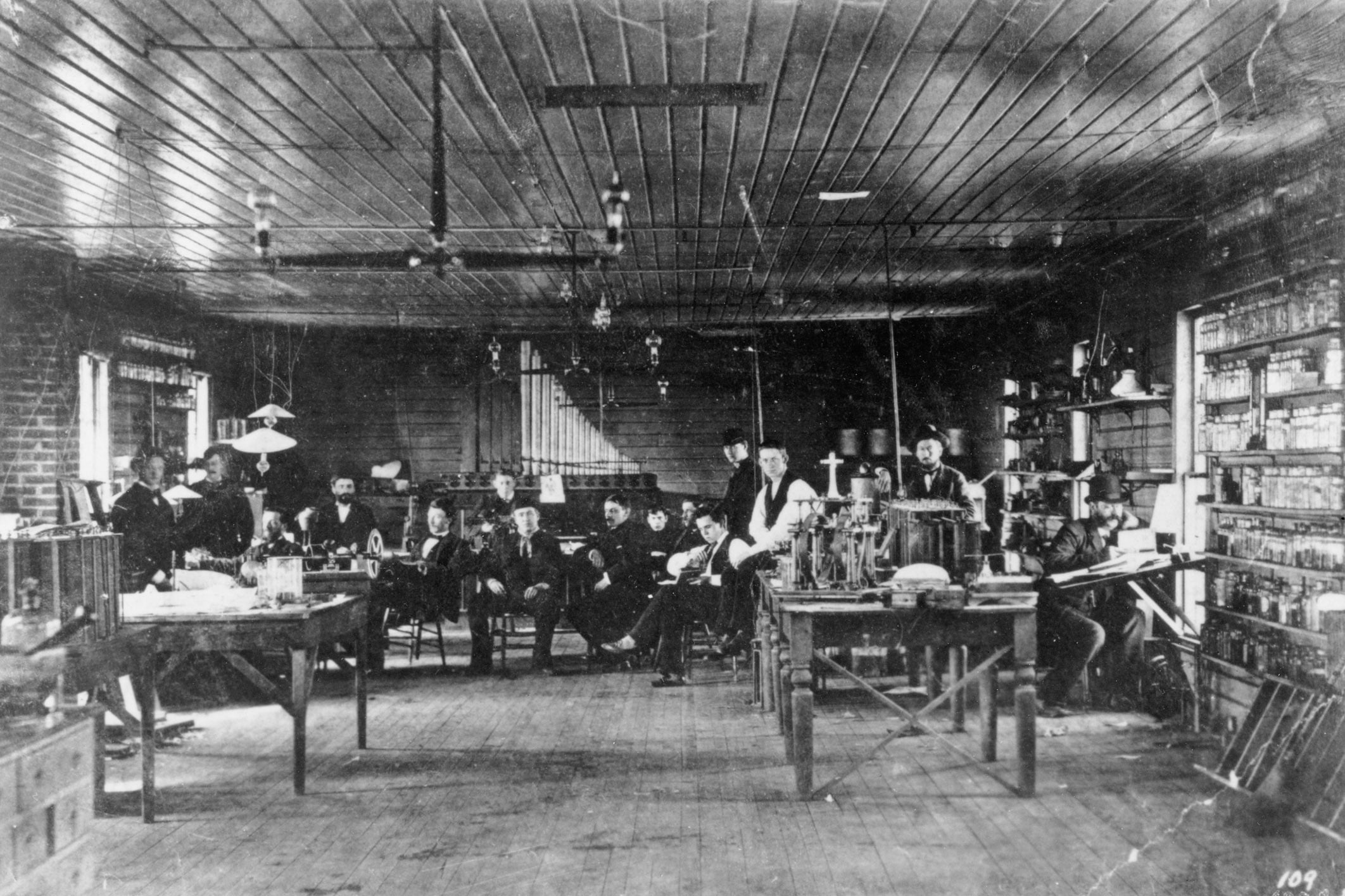 24x36 gallery poster, Thomas Edison's Menlo Park Lab, 1880 - Walmart.com
