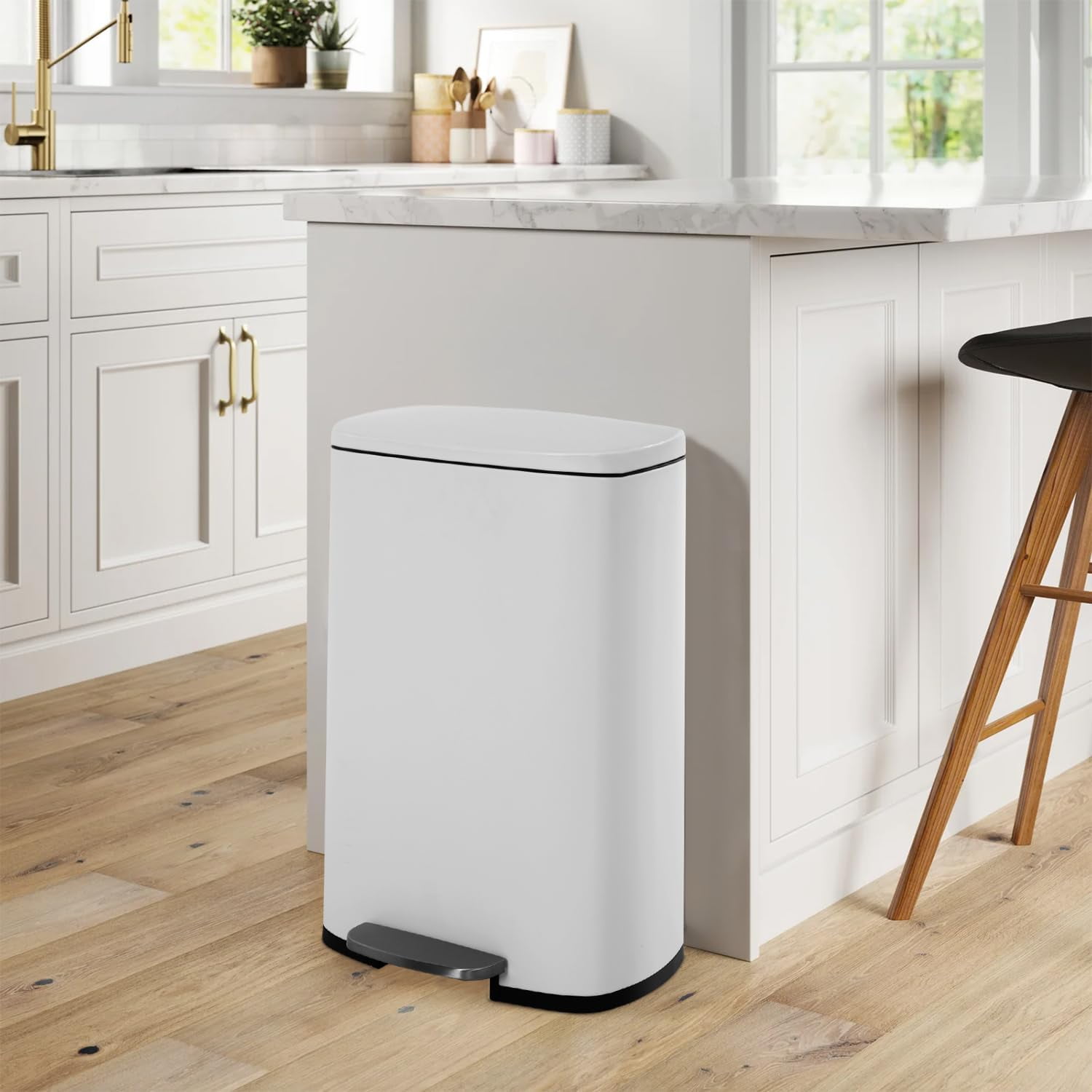 13 Gallon / 50 L Kitchen Trash Can with Lid Step Trash Bin Fingerprint ...
