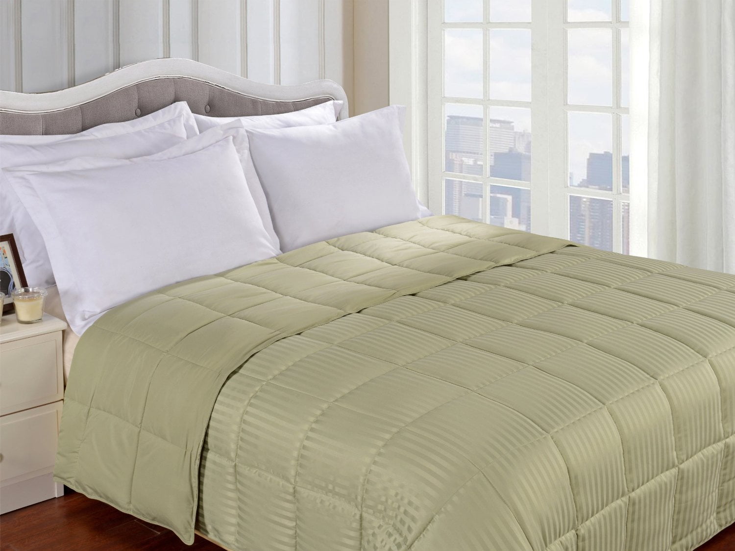 Reversible Solid and Stripes Lightweight Microfiber Comforter Blanket ...
