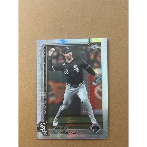 2025 Topps Chrome Miguel Vargas #51 Prism Refractor Parallel/Variety ...