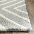 SAFAVIEH Cambridge Lilly Diamond Striped Wool Runner Rug, Silver/Ivory ...